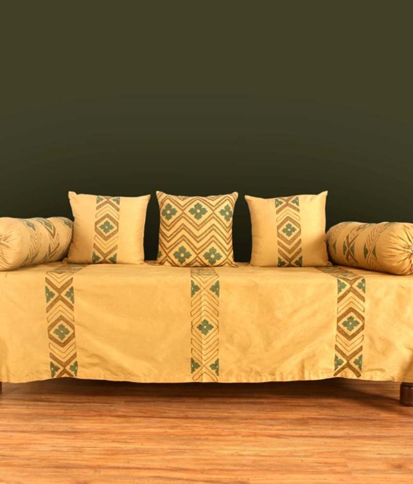Mynest Home Decorative Diwan 6 Pcs Set 1 Diwan Cover 3 Cushion 2