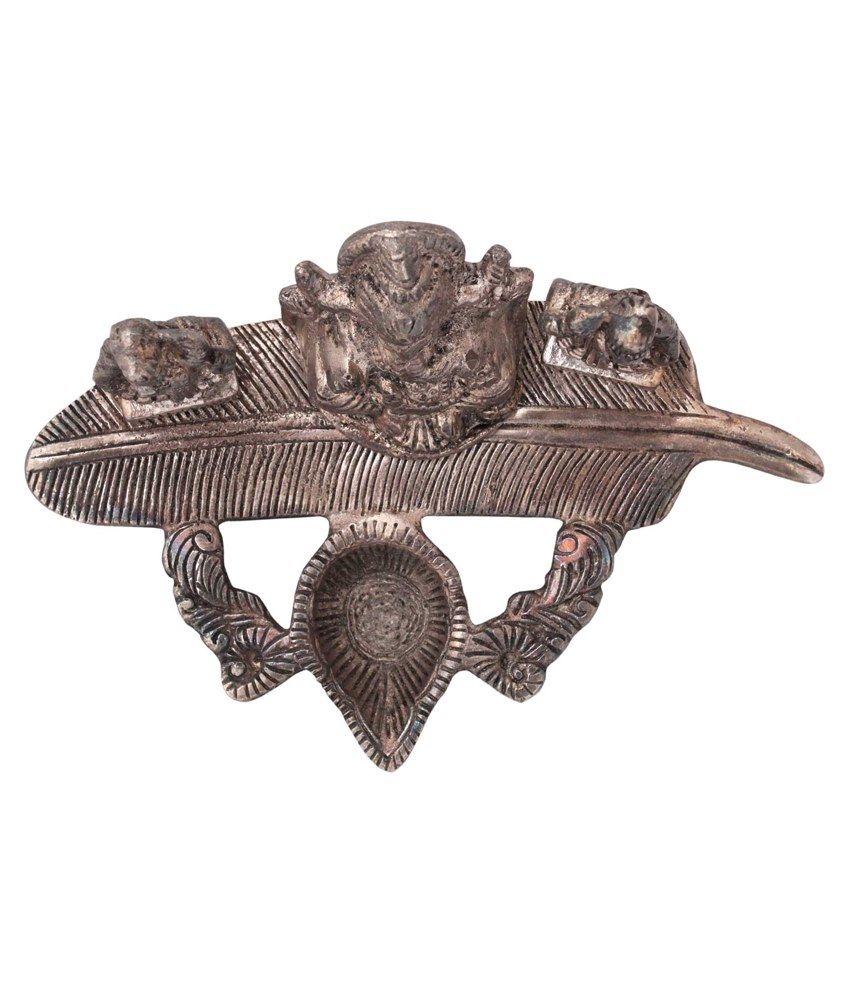 Halowishes Ridhi Sidhi Ganesha With Banana Leaf Dia Buy Halowishes Ridhi Sidhi Ganesha With
