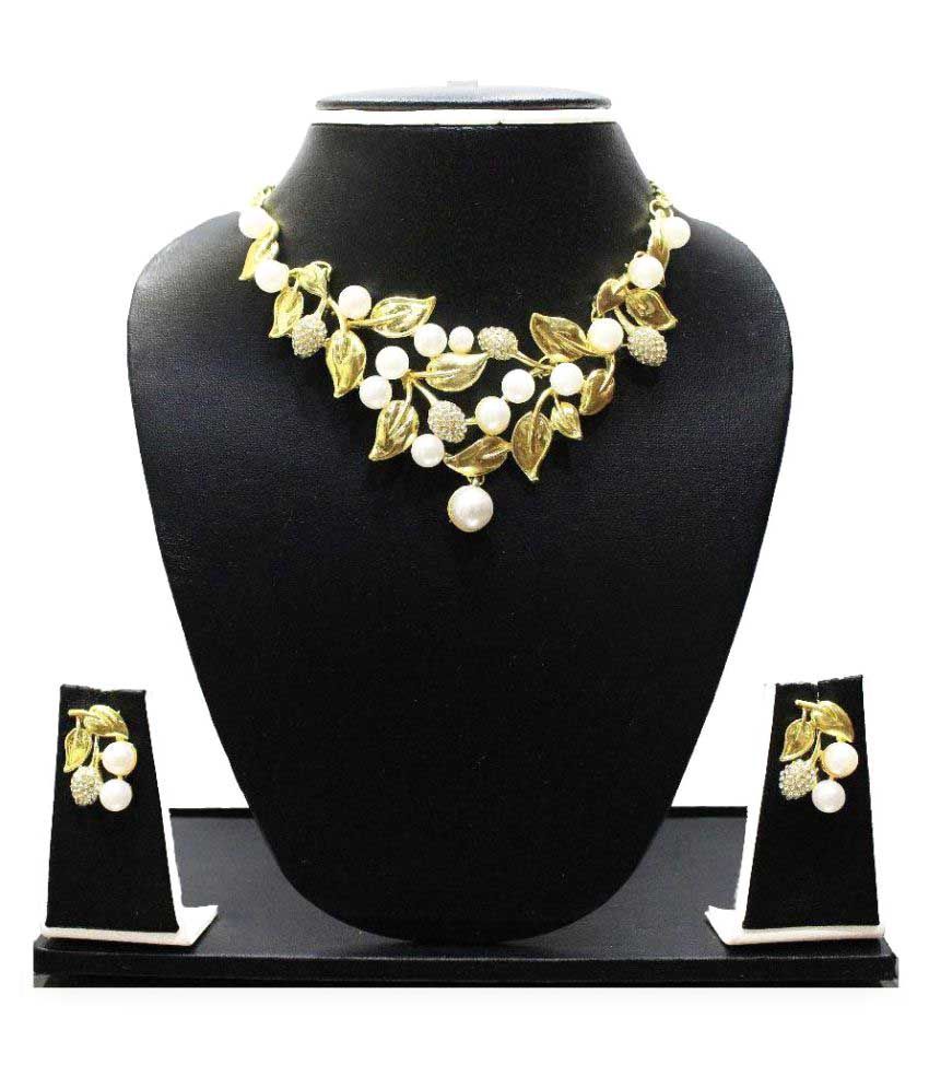 Zaveri Pearls Golden Pearl Necklace Set Buy Zaveri Pearls Golden