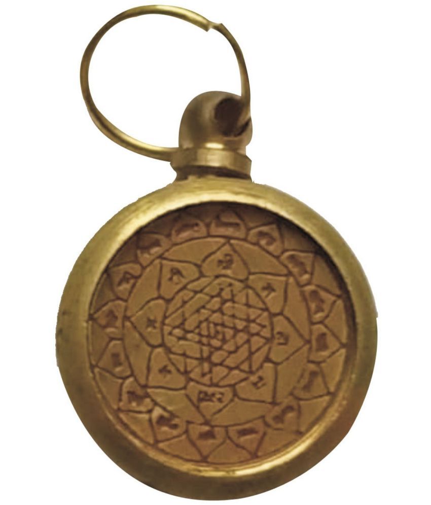 Shree Yantra Locket For Meditation: Buy Shree Yantra Locket For ...